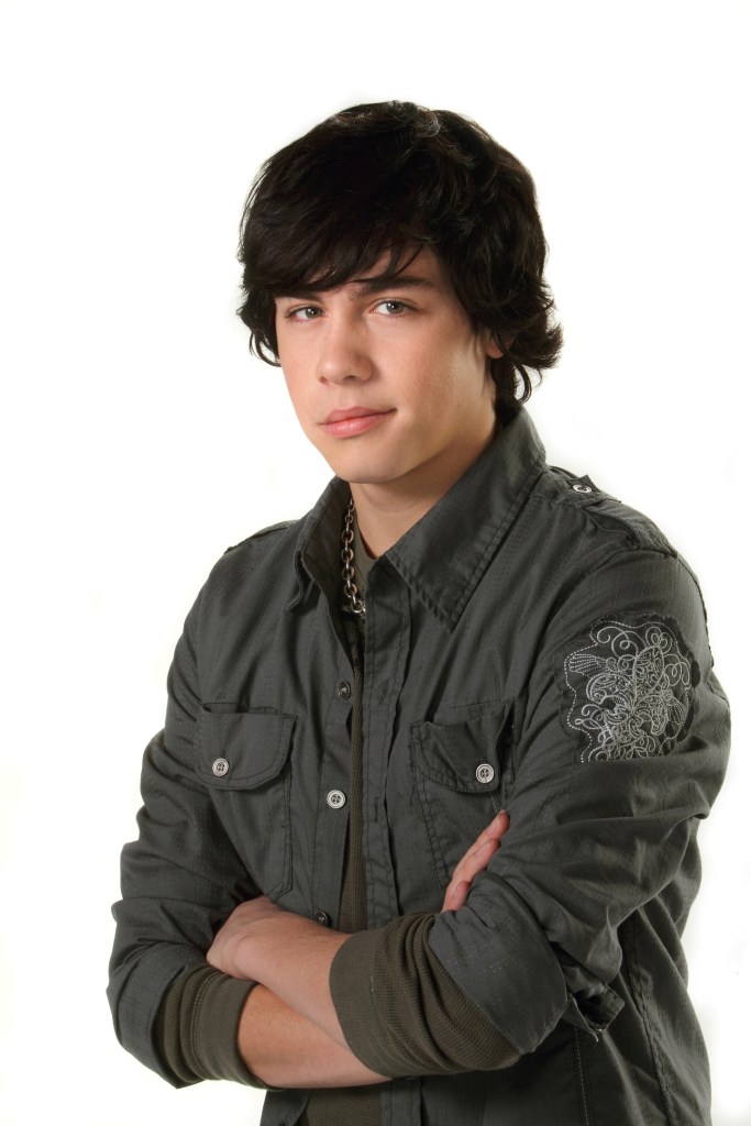 Degrassi HQ Character Pics For 11.5 – Kary's Degrassi Blog